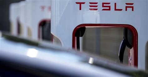 신모델 없는 테슬라…美 시장 점유율 50 아래로