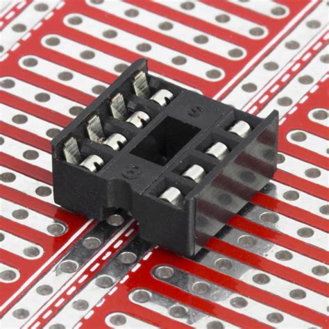 Ic Socket 8 Pin 7 62mm 0 3 Protostack