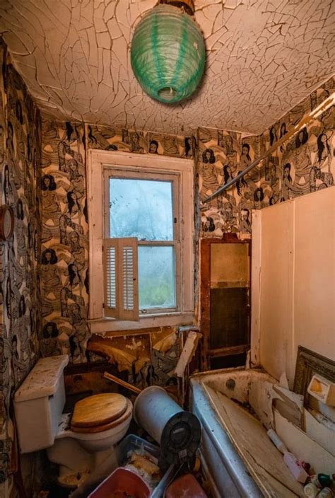 Over 100 Homes Abandoned In This Columbus Ohio Neighborhood