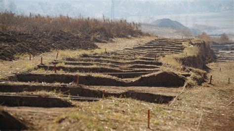 Бави се подновяването на разкопките при Дърманци до новия път Мездра Ботевград