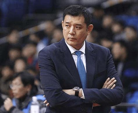 巩晓彬重要职务被撤，男篮名宿接手山东男篮，丁彦雨航将复出！纪敏尚