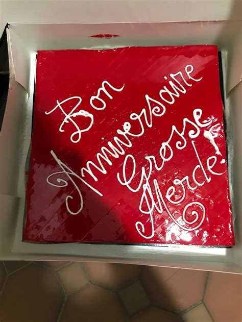 Une Cliente Nous Commande Un Gâteau Pour Lanniversaire De Son Mec