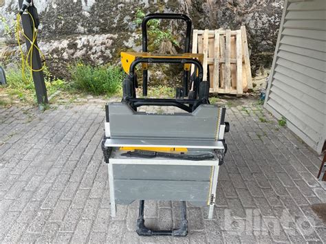 Bordcirkelsåg - DeWalt DWE7485-QS med sågbord | Blinto auktioner