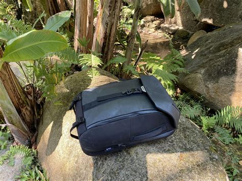 Mous Extreme Commuter Backpack Lid Airofoam Tech Mous