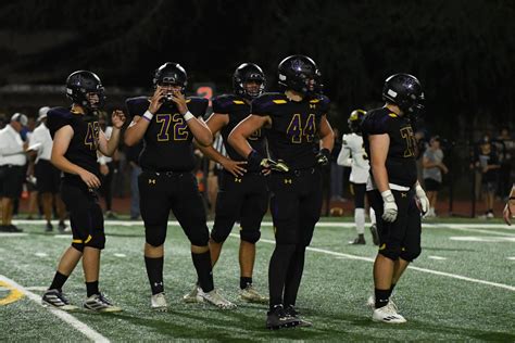 Amador Valley Football Beats Granada 38 10 At Its First Home Game