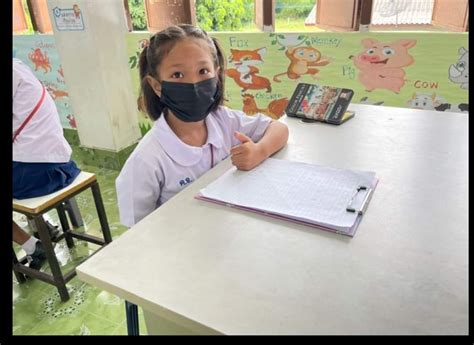 เอลซ่า พาเพลิน เอลซ่า ได้เป็นตัวแทนโรงเรียน คัดลายมือ