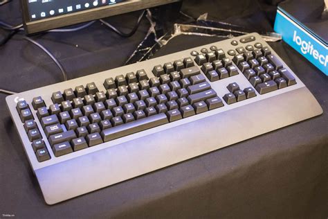 Logitech ra mắt bàn phím cơ không dây chuột chơi game tích hợp sạc không dây PowerPlay