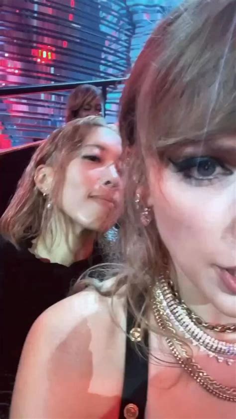 Taylor Being Taylor Taylor Swift Funny Taylor Swift Videos Taylor