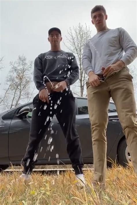 Friends Take A Piss Together Thisvid Com