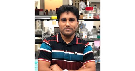 Roman Sarder 23 Develops Sustainable Paper And Packaging Solutions College Of Natural