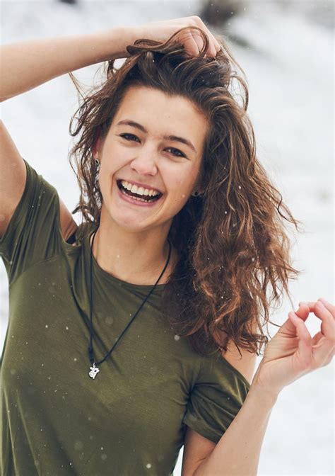 Mandy R Amaze Models