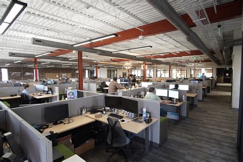 Crowdsourcing Problem Solving