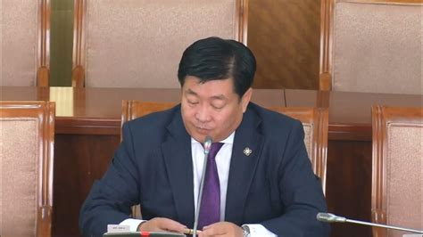 Б Энх Амгалан Шүүхийн нэр хүндийг хамгаалах хараат бус байдлыг хангахад цаашид хэрхэн ажиллах