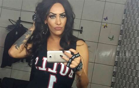 Mc Trans J Est De Malas Prontas Para Turn Na Europa Ofuxico