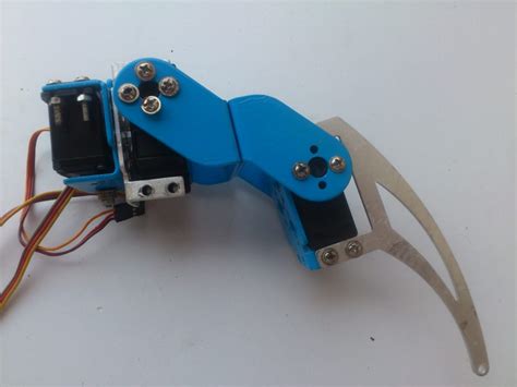 How To Use Servo Brackets To Built 3 DOF Robot Legs Danuc Robotics And Automation