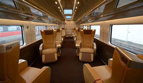 Frecciarossa Il Tuo Viaggio Ad Alta Velocità Trenitalia