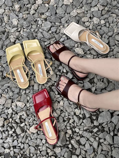 여름 데일리 신발로 스퀘어 스트랩 샌들 어때♥ 트렌드를알려주는여자