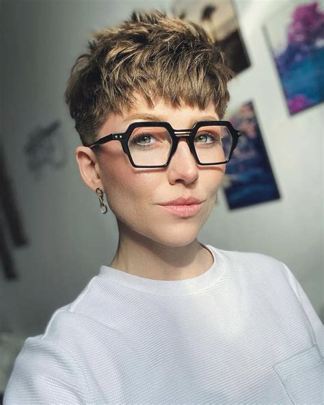 Ranked 29 Stylish Pixie Cut Ideas For Women Over 50 With Glasses In 2025