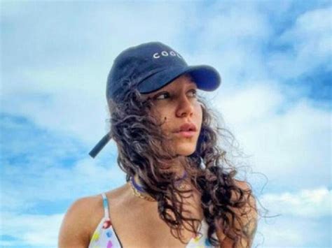 De Biquini Priscilla Alcântara Deixa Seguidores Sem Ar Famosos