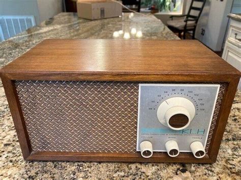 Vintage Klh Model 21 Wood Table Radio 4546232168