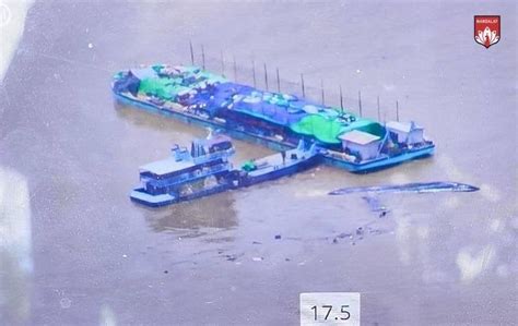 ထီးချိုုင့်မြို့နယ်မှ စစ်ရေယာဉ်အုပ်စု ဆက်လက်ဆန်တက်၊ မြစ်ကမ်းဘေး ကျေးရွာများ ရွှေ့ပြောင်းရန