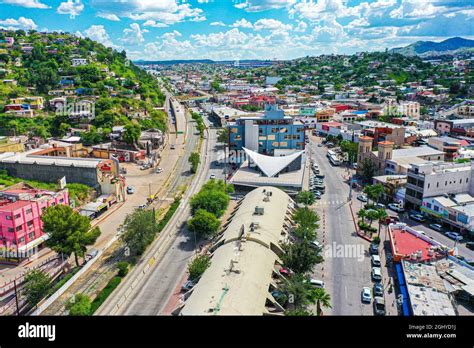Nogales Sonora Mexico And To The North The City Nogales Arizona