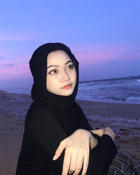 Pin By Zaeca On Hijab Aesthetic In 2024 Ootd Casual Fashion Tips For