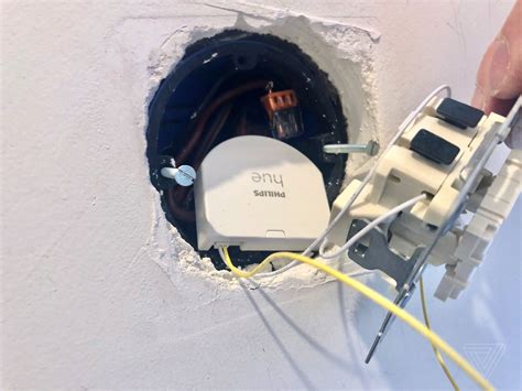 Philips Hue Wall Switch Module Review Smart Ish At Last The Verge Fijar