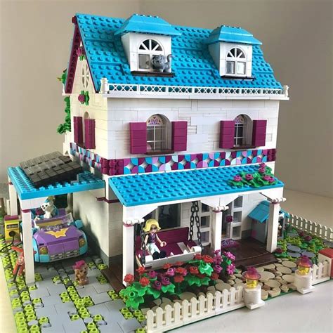 Lego Friends Stephanie S House Lego Projects Cool Lego Creations Lego Friends