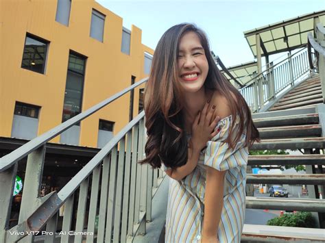 รวว Vivo V17 Pro ลำกวาดวยกลองหนาค Pop up 32 MP และ 4 กลองหลงพรอม AI ในราคา 12 999