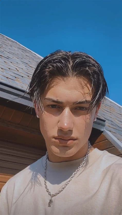 Pin De Bruce Nicolosi Em Curtains Penteados Masculinos Cabelo