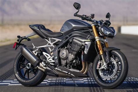 2022 Triumph Speed Triple 1200 Rs Review 13 Fast Facts