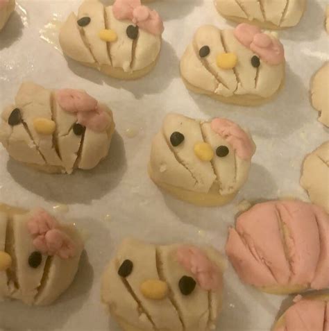 Hello Kitty Conchas 🫶🏼 Pan Dulce Good Food Food