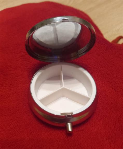 Коробочка для дрібничок — ціна 100 грн у каталозі Скриньки Купити товари для дому та побуту за