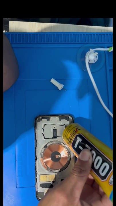 Aplicando A Cola Para Colagem Da Tampa Traseira Iphone12pro Youtube