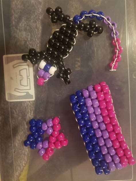 I Made Bisexual Kandi For Pride Month🏳️‍🌈btw Happy Pride Month Diy