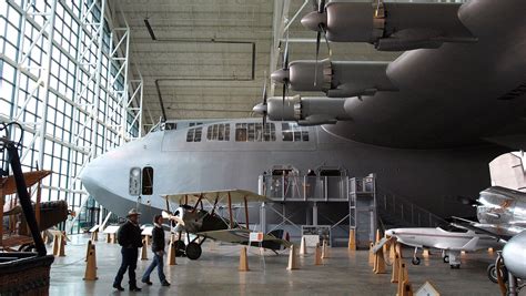Howard Hughes Plane Spruce Goose