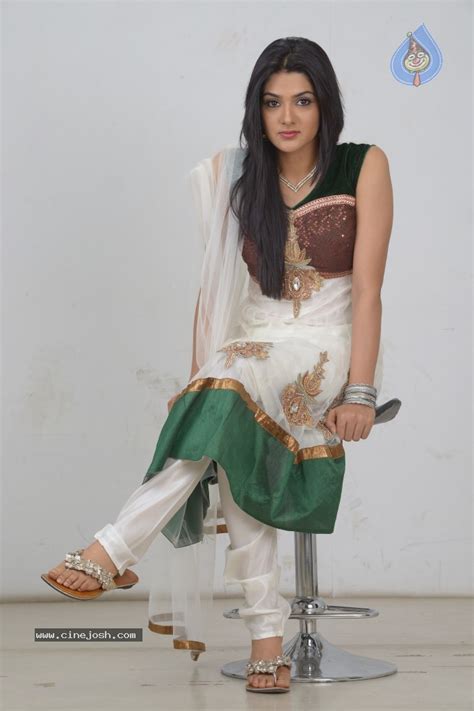 sakshi choudhary gallery photo 53 of 80