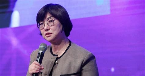 포토 여성리더십 토론하는 이지윤 고문