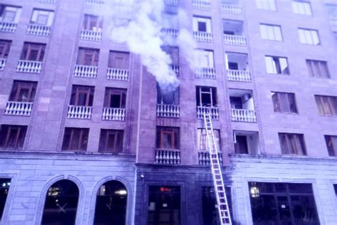 Հրդեհ` Երևանի Ադոնցի փողոցի շենքերից մեկում տարհանվել է 20 քաղաքացի կա տուժած Ֆակտոր