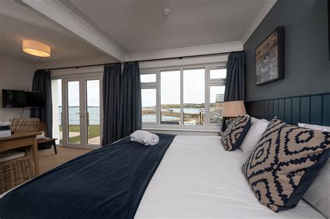 Stay At Tregarthens Hotel Isles Of Scilly Hotels Restaurant