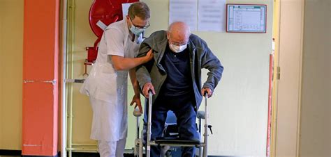 Verband legt Konzept für medizinische Versorgung alter Menschen vor