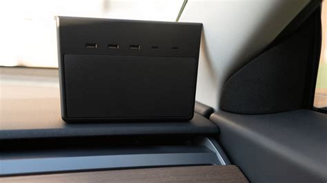 Jeda Usb Hub For Tesla Model Review