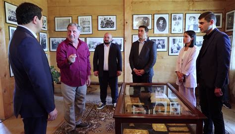 საქართველოს პარლამენტის თავმჯდომარემ სოფელ ლიხაურში ექვთიმე თაყაიშვილის სახლ მუზეუმი მოინახულა