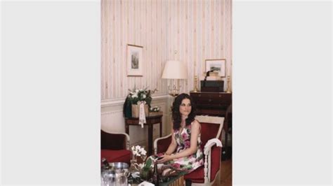 Горчиво Надежда Нейнски вдигна тайна сватба за 100 бона в