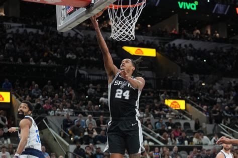 Les Mavericks Font Face à Une Crise De Blessures Croissante Et à Des