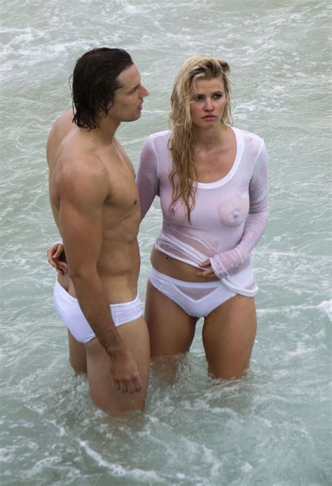 Lara Stone See Through 50 New Photos Thefappening