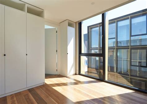 Droo Projectss Apartments In Melbourne With Golden Facades