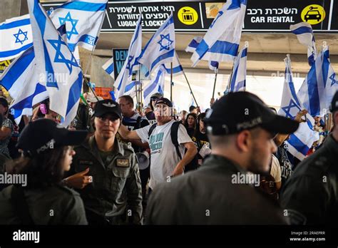 Tel Aviv Israel 03rd July 2023 Israeli Officers Block Demonstrators