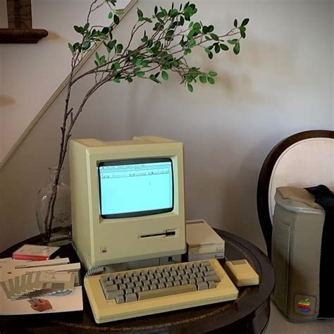 Retro Viator Classic Computer Enthusiast